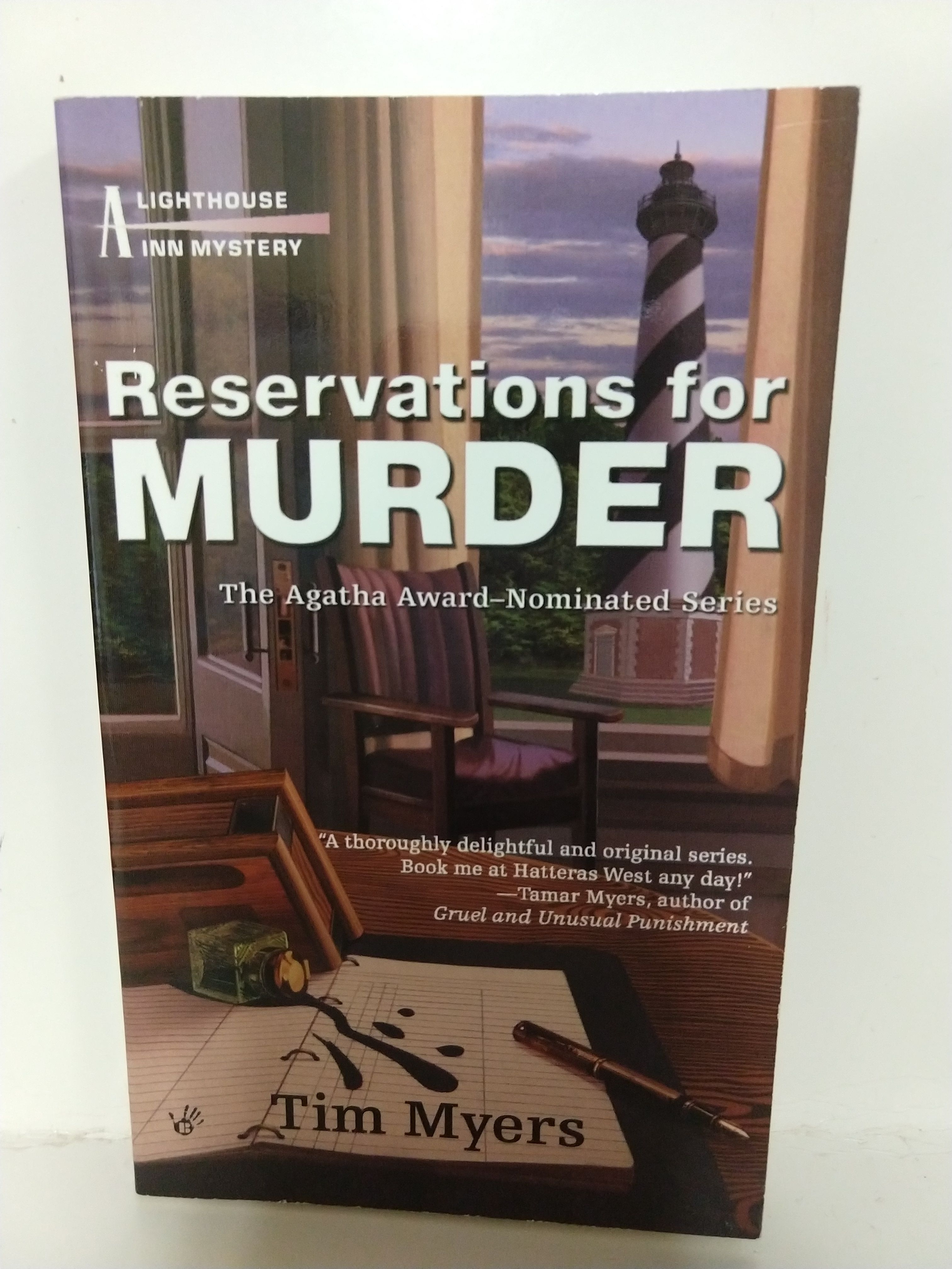 Reservations for Murder (Lighthouse Inn Mysteries, No. 2)
